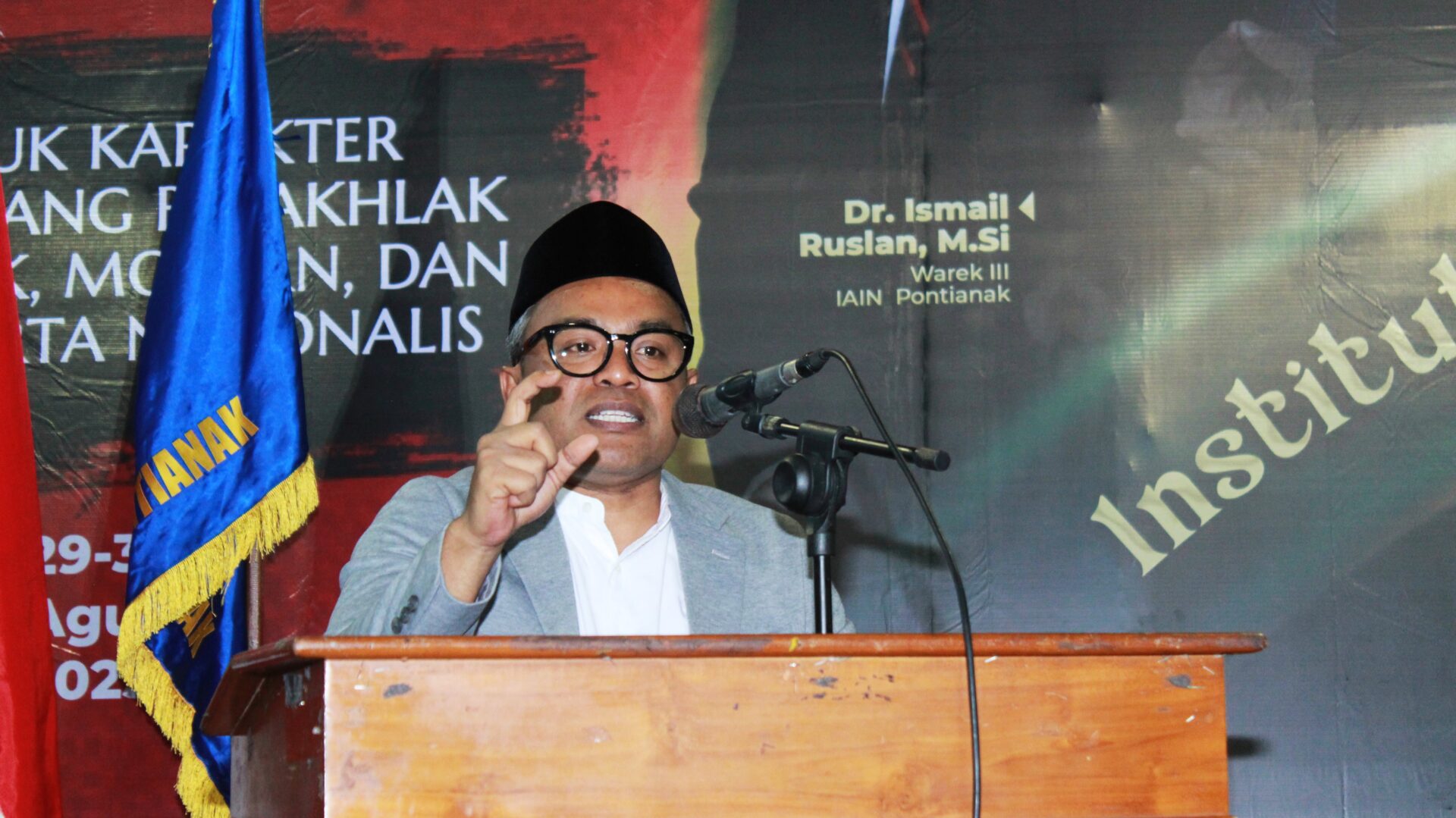 Demokrasi dan Perempuan: Islah Bahrawi Ingin Ada Ahli Fiqih dari ...